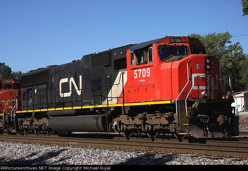 CN 5709